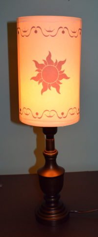 Tangled lamp: This new look will make your room glow